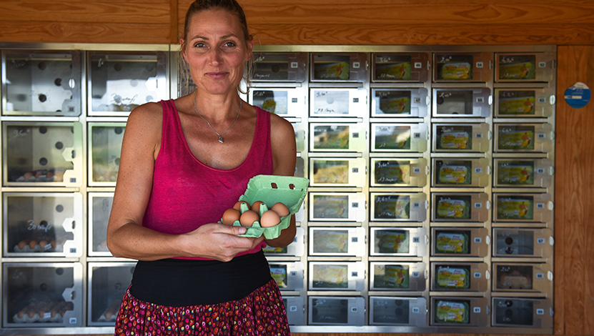 Éleveuse de poules pondeuses - Conseil départemental de l'Essonne